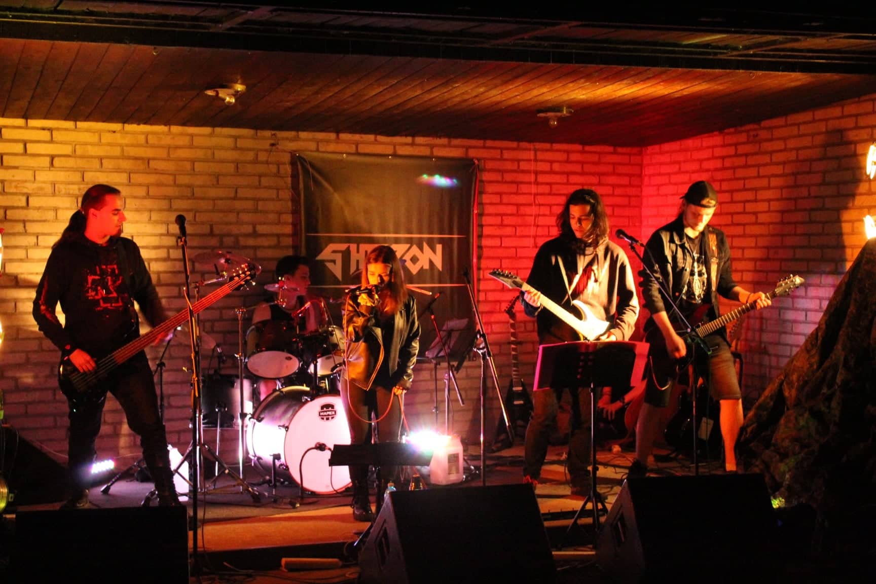 Sheron - Zábavová kapela z Vysočiny